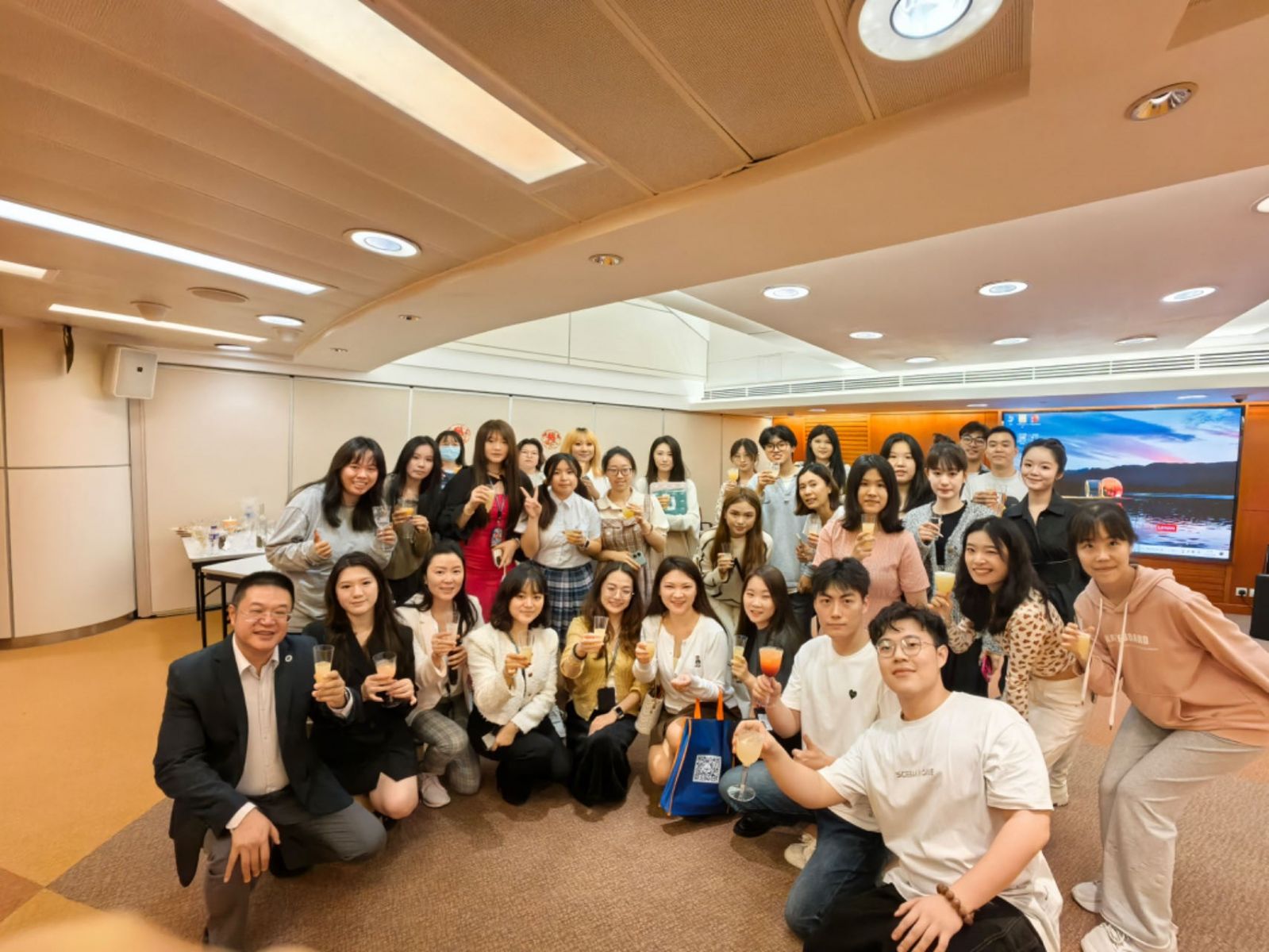 Recognizing FITM student volunteers for their active participation in ...